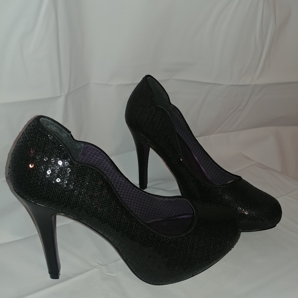 Vigoss | Shoes | Vigoss Black Noir Sequin Heels | Poshmark